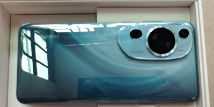 华为P60 Art：“华为p60Art是一款极具特色的手机，外观很有艺术性一眼便吸引，性能也特别好，支持双向北斗卫星通信，...” - 京东