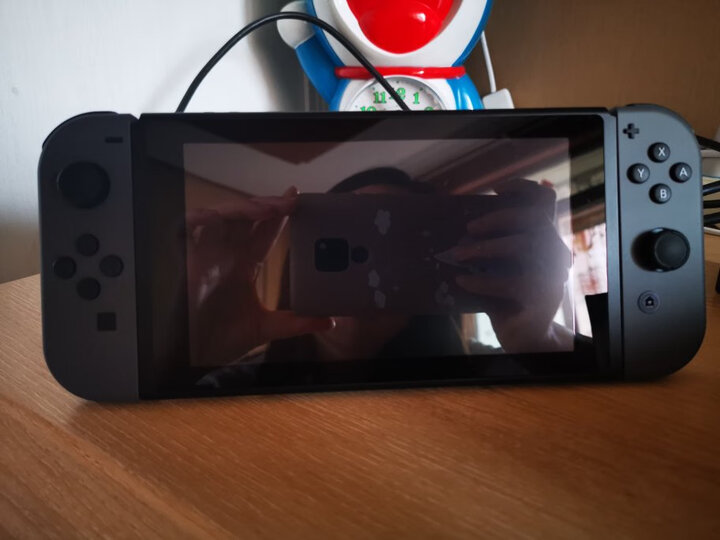 任天堂（Nintendo）switch：“很棒！非常赞！解决了非常时期锻炼和娱乐的大问题，哈哈哈哈哈哈哈。使用非常流畅，开机红，棒棒哒。运行速 ...